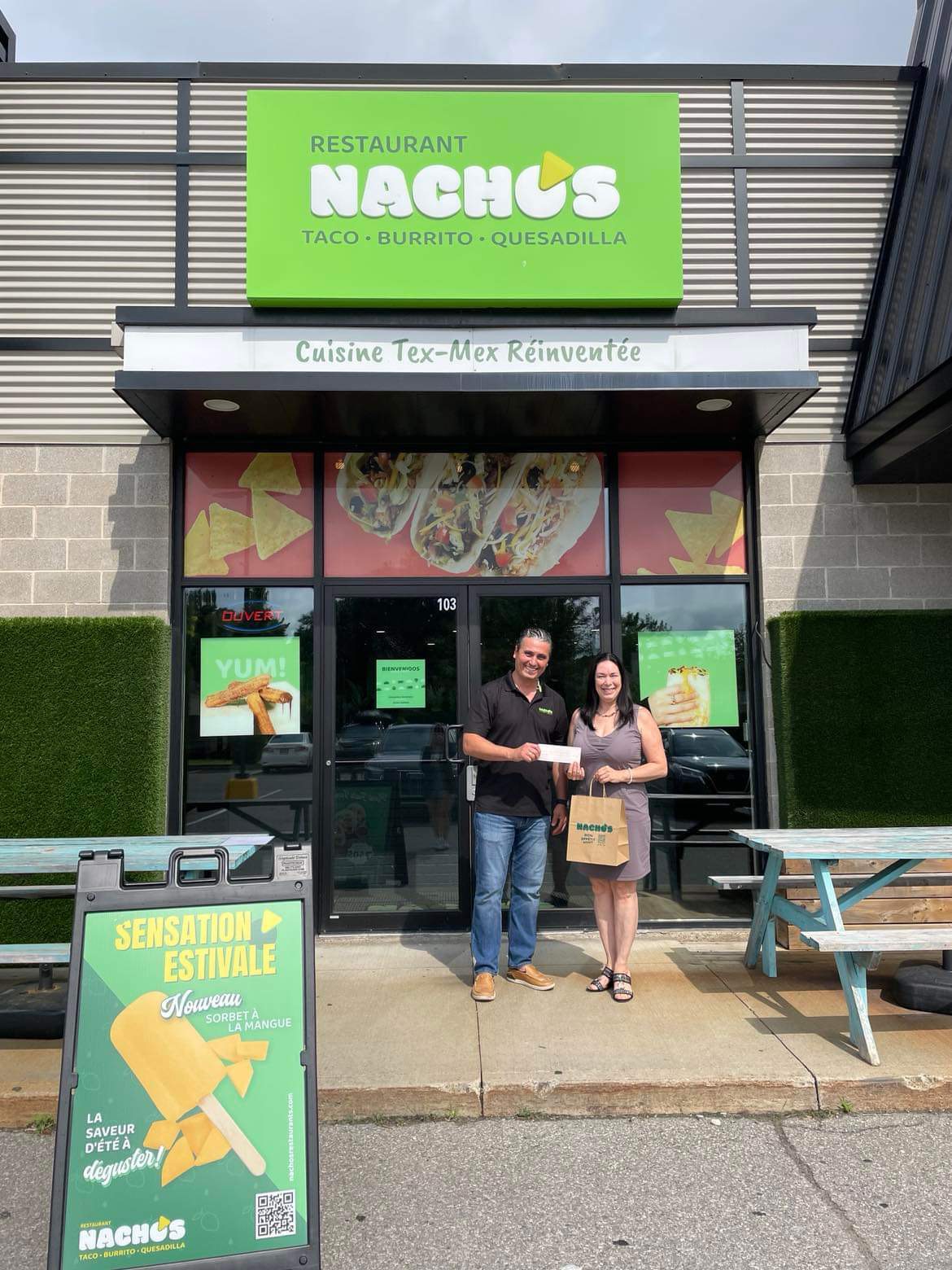 Vente de trio chez Nacho's | Fondation Hopital Saint-Eustache